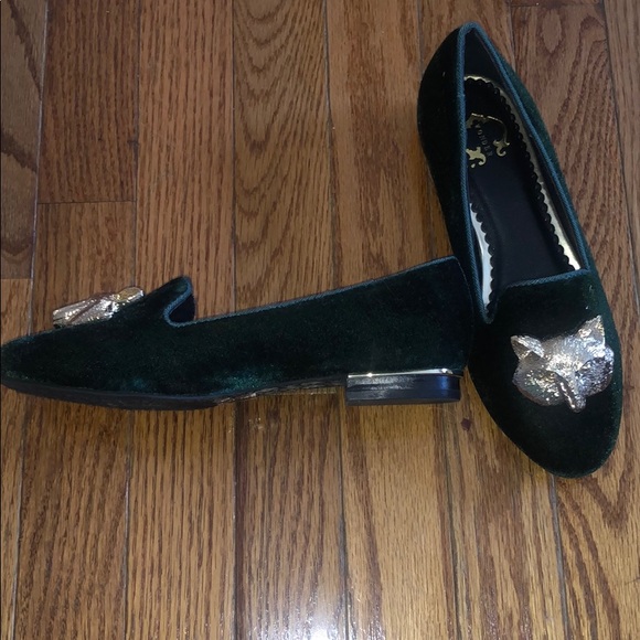 Modcloth | Shoes | Emerald Green Velvet Fox Flats | Poshmark